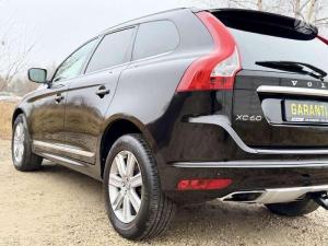 Black Volvo XC60 2015 in Siauliai, with an engine capacity of 1.98 L and mileage of 276 thousand km for 13450 €, photo 7 on AUTOMOTO.COM.LV