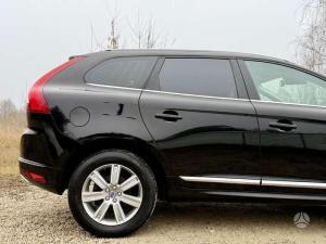 Black Volvo XC60 2015 in Siauliai, with an engine capacity of 1.98 L and mileage of 276 thousand km for 13450 €, photo 9 on AUTOMOTO.COM.LV