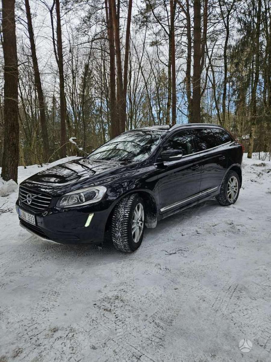 Black Volvo XC60 2015 in Vilnius, with an engine capacity of 2.40 L and mileage of 225 thousand km for 13800 €, photo 1 on AUTOMOTO.COM.LV
