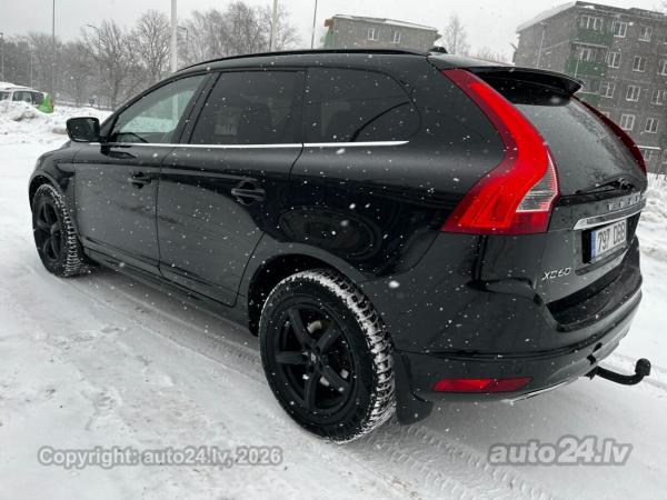 Melns Volvo XC60 2015 Tallina, ar dzinēja tilpumu 2.40 L un nobraukumu 217 tūkst. km par 12900 €, foto 2 vietnē AUTOMOTO.COM.LV