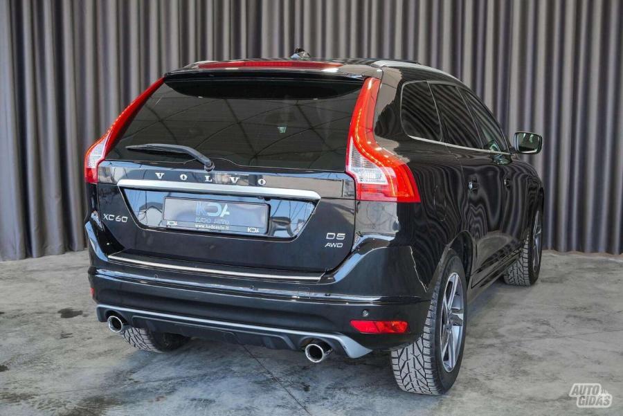 Black Volvo XC60 2015 in Marijampole, with an engine capacity of 2.40 L and mileage of 186 thousand km for 16450 €, photo 11 on AUTOMOTO.COM.LV