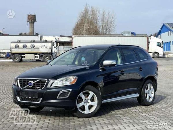 Melns Volvo XC60 2015 Alīta, ar dzinēja tilpumu 2.00 L un nobraukumu 285 tūkst. km par 10999 €, foto 1 vietnē AUTOMOTO.COM.LV