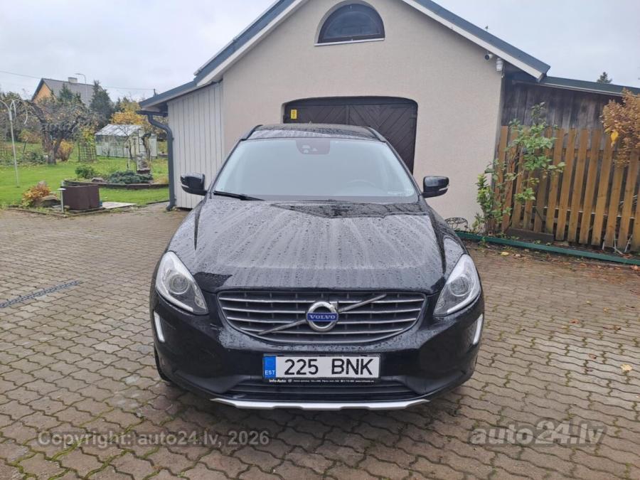 Black Volvo XC60 2015 in Tallinn, with an engine capacity of 2.40 L and mileage of 214 thousand km for 15000 €, photo 3 on AUTOMOTO.COM.LV