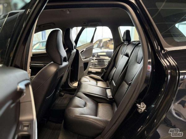 Black Volvo XC60 2015 in Klaipeda, with an engine capacity of 2.40 L and mileage of 259 thousand km for 13900 €, photo 9 on AUTOMOTO.COM.LV
