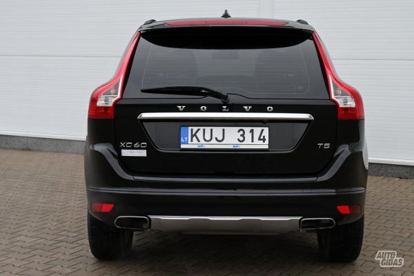 Black Volvo XC60 2015 in Kretinga, with an engine capacity of 2.00 L and mileage of 233 thousand km for 11999 €, photo 8 on AUTOMOTO.COM.LV
