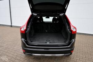 Black Volvo XC60 2015 in Kretinga, with an engine capacity of 2.00 L and mileage of 233 thousand km for 11999 €, photo 13 on AUTOMOTO.COM.LV