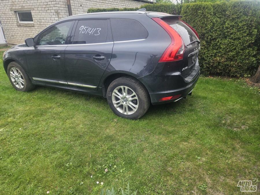 Melns Volvo XC60 2015 Vilkaviškis, ar dzinēja tilpumu 2.00 L un nobraukumu 386 tūkst. km par 5000 €, foto 4 vietnē AUTOMOTO.COM.LV