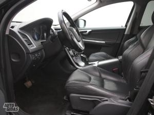 Black Volvo XC60 2015 in Vilnius, with an engine capacity of 2.00 L and mileage of 205 thousand km for 14899 €, photo 5 on AUTOMOTO.COM.LV