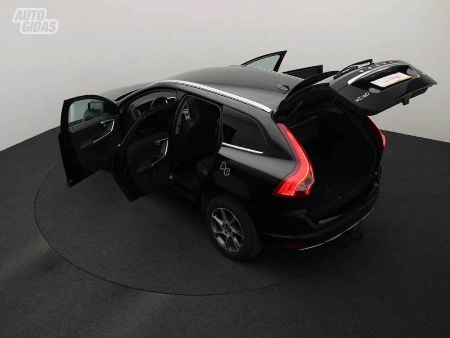 Black Volvo XC60 2015 in Vilnius, with an engine capacity of 2.00 L and mileage of 205 thousand km for 14899 €, photo 14 on AUTOMOTO.COM.LV