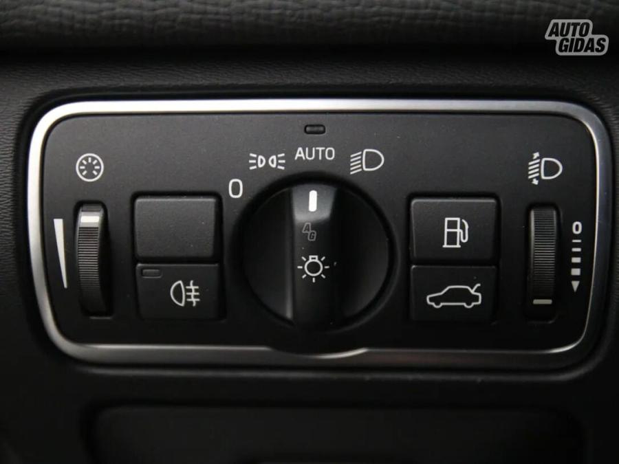 Black Volvo XC60 2015 in Vilnius, with an engine capacity of 2.00 L and mileage of 205 thousand km for 14899 €, photo 28 on AUTOMOTO.COM.LV