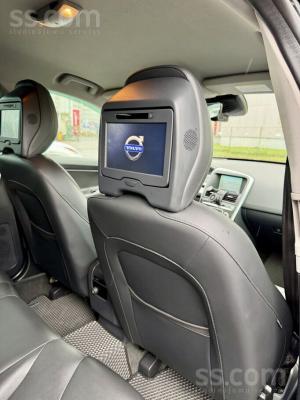 Black Volvo XC60 2015 in Riga, with an engine capacity of 2.40 L and mileage of 242 thousand km for 16550 €, photo 22 on AUTOMOTO.COM.LV
