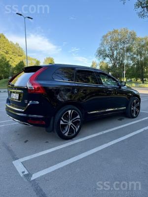 Black Volvo XC60 2015 in Riga, with an engine capacity of 2.40 L and mileage of 242 thousand km for 15650 €, photo 7 on AUTOMOTO.COM.LV