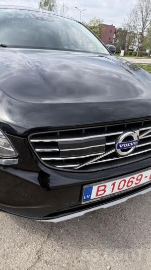 Black Volvo XC60 2015 in Ogre, with an engine capacity of 2.40 L and mileage of 201 thousand km for 14500 €, photo  on AUTOMOTO.COM.LV