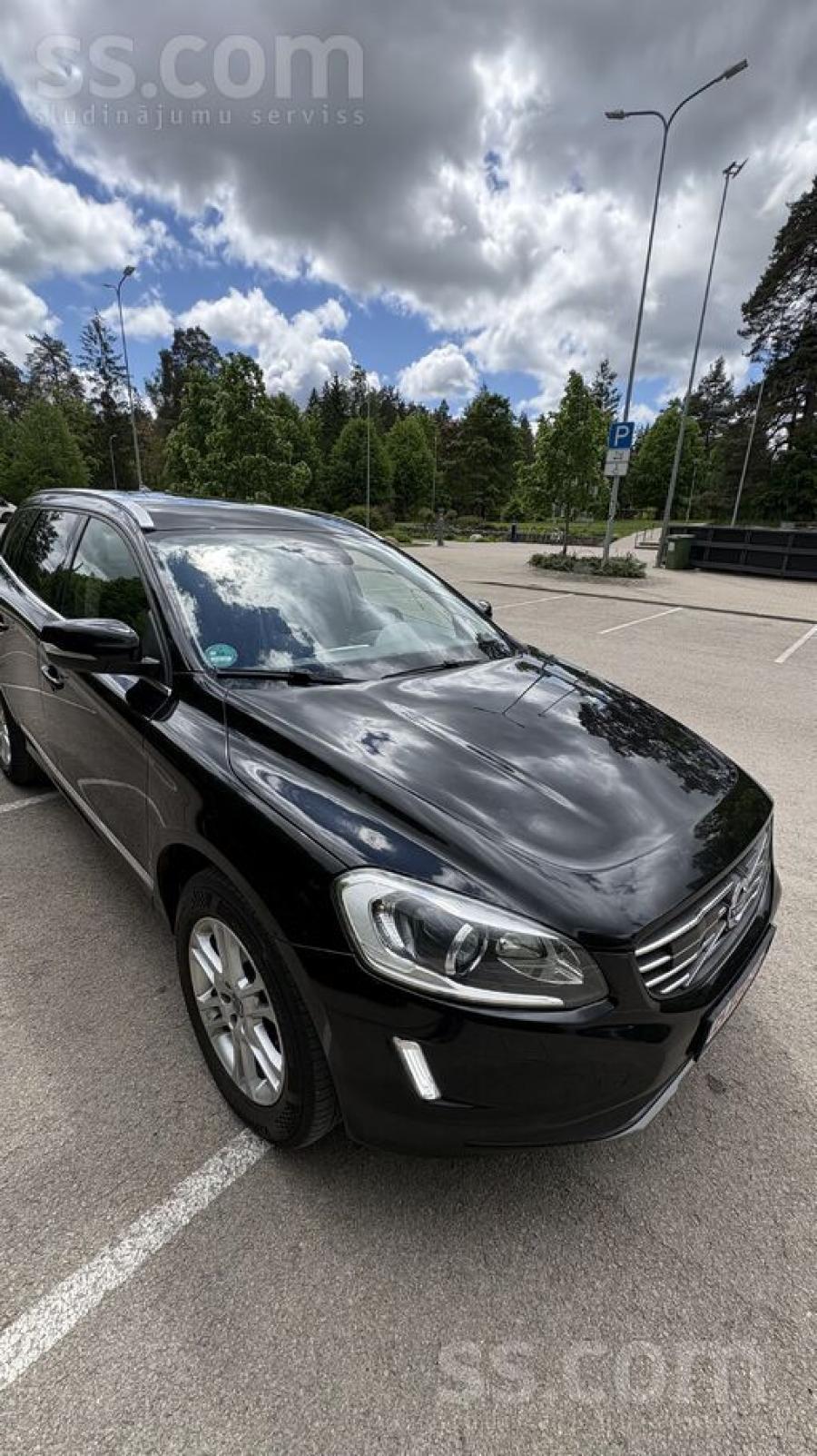 Melns Volvo XC60 2015 Ogre, ar dzinēja tilpumu 2.40 L un nobraukumu 201 tūkst. km par 14500 €, foto 4 vietnē AUTOMOTO.COM.LV