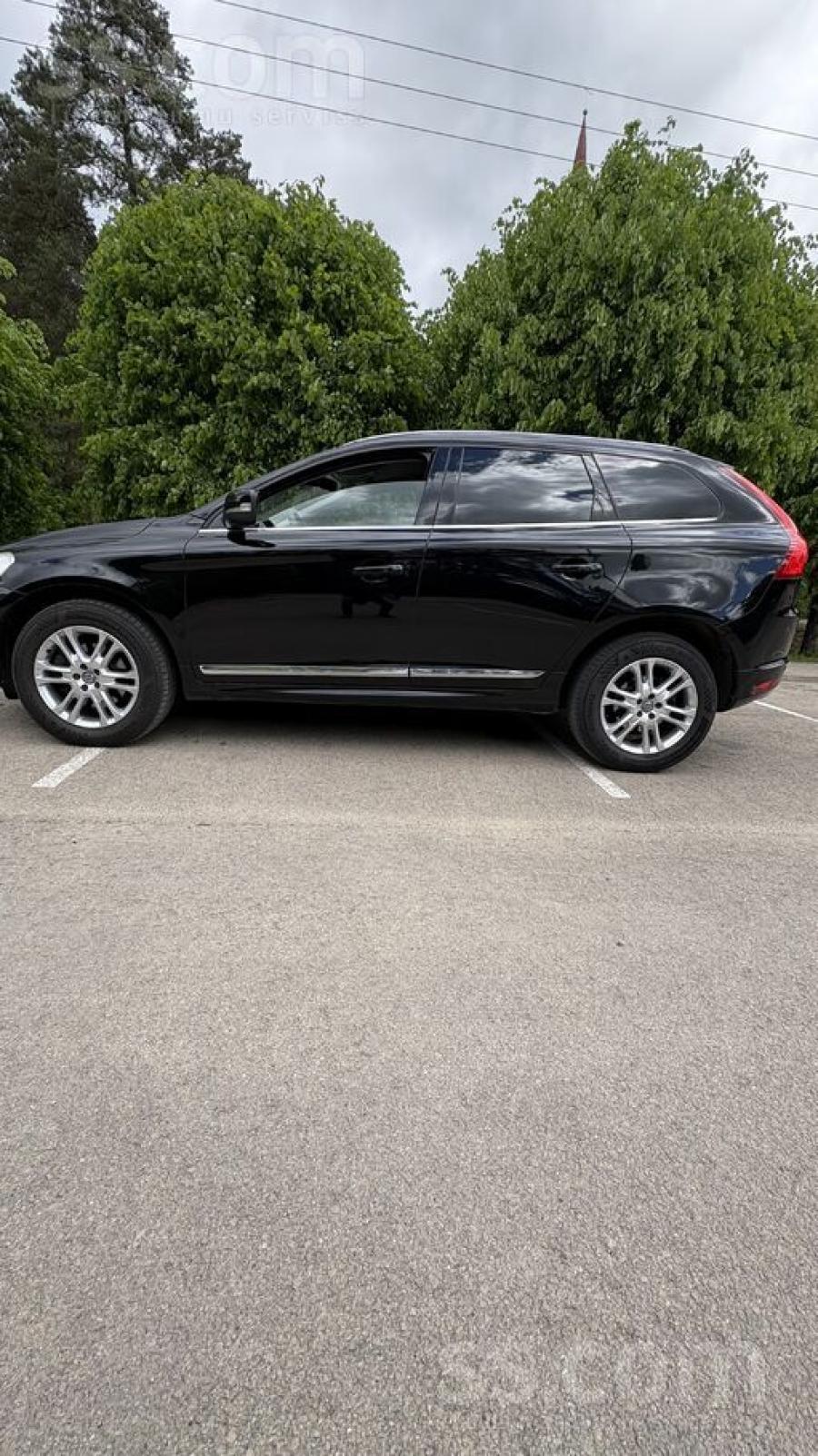 Melns Volvo XC60 2015 Ogre, ar dzinēja tilpumu 2.40 L un nobraukumu 201 tūkst. km par 14500 €, foto 7 vietnē AUTOMOTO.COM.LV
