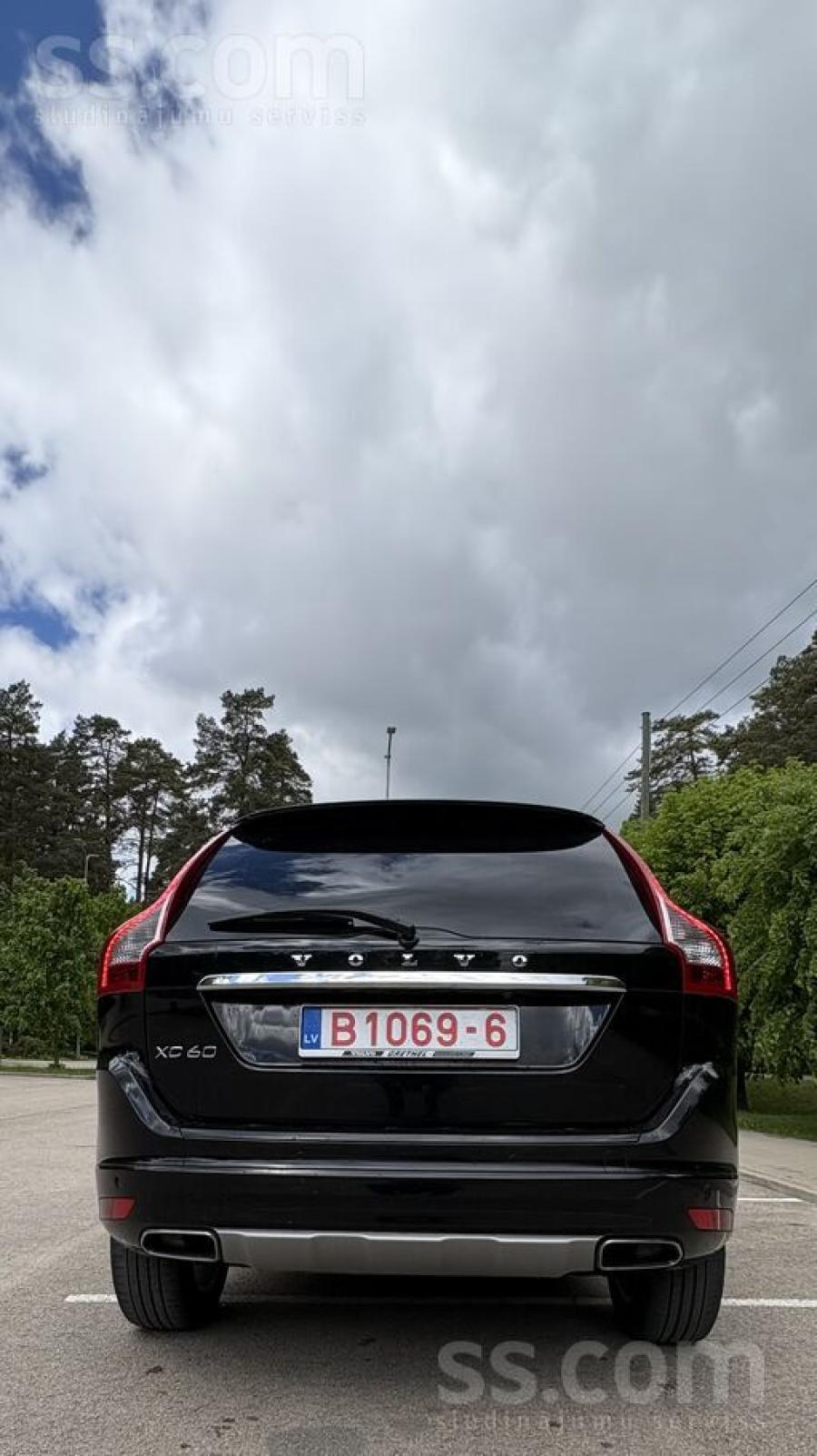Melns Volvo XC60 2015 Ogre, ar dzinēja tilpumu 2.40 L un nobraukumu 201 tūkst. km par 14500 €, foto 9 vietnē AUTOMOTO.COM.LV