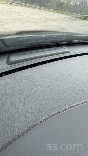 Melns Volvo XC60 2015 Ogre, ar dzinēja tilpumu 2.40 L un nobraukumu 201 tūkst. km par 14500 €, foto 26 vietnē AUTOMOTO.COM.LV