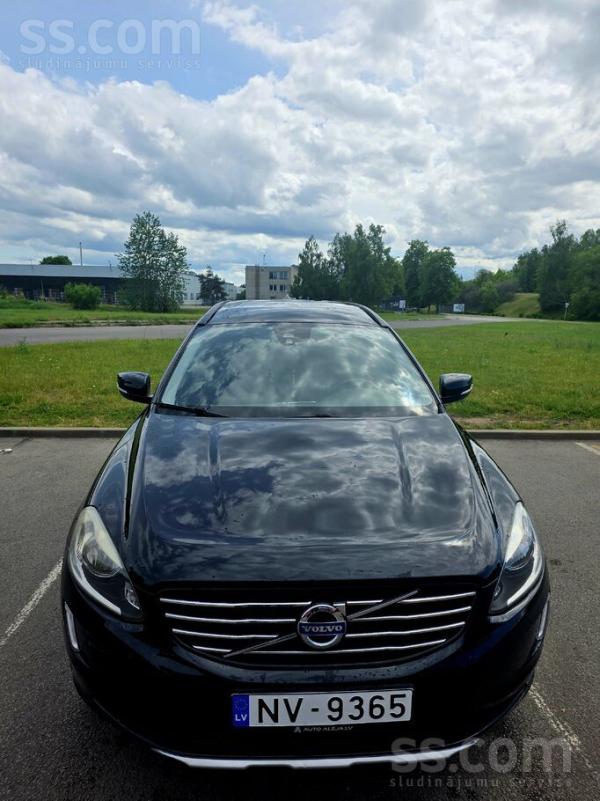 Melns Volvo XC60 2015 Rīga, ar dzinēja tilpumu 2.00 L un nobraukumu 214 tūkst. km par 15000 €, foto 1 vietnē AUTOMOTO.COM.LV