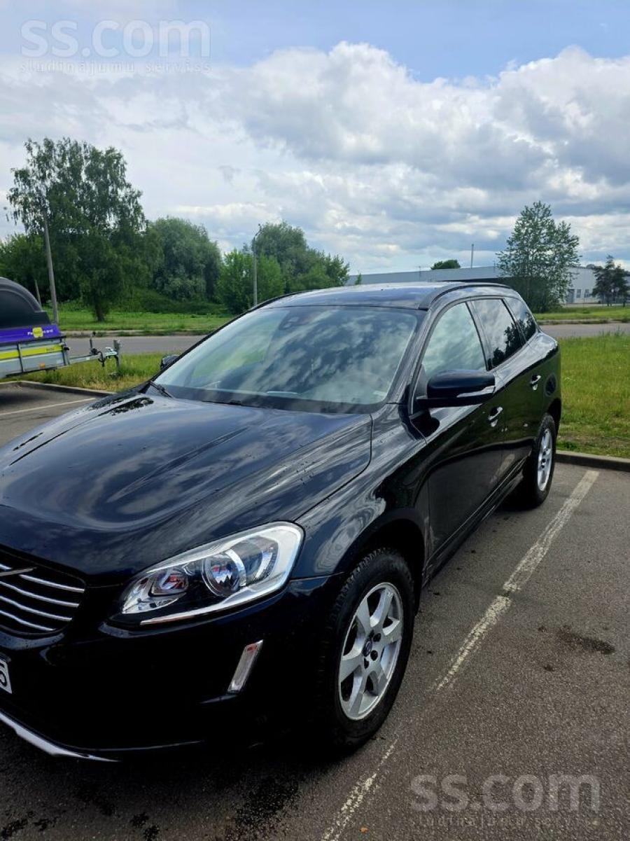 Melns Volvo XC60 2015 Rīga, ar dzinēja tilpumu 2.00 L un nobraukumu 214 tūkst. km par 15000 €, foto 4 vietnē AUTOMOTO.COM.LV