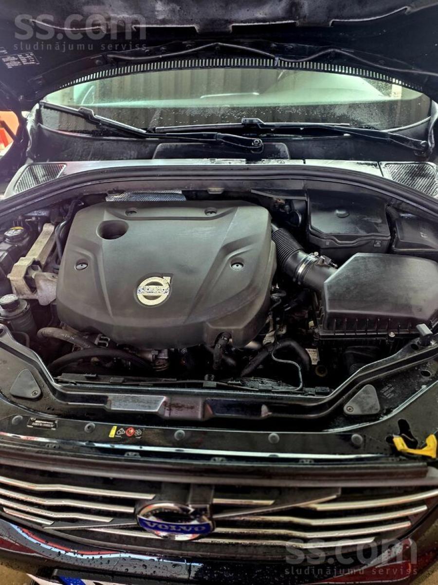 Melns Volvo XC60 2015 Rīga, ar dzinēja tilpumu 2.00 L un nobraukumu 214 tūkst. km par 15000 €, foto 9 vietnē AUTOMOTO.COM.LV