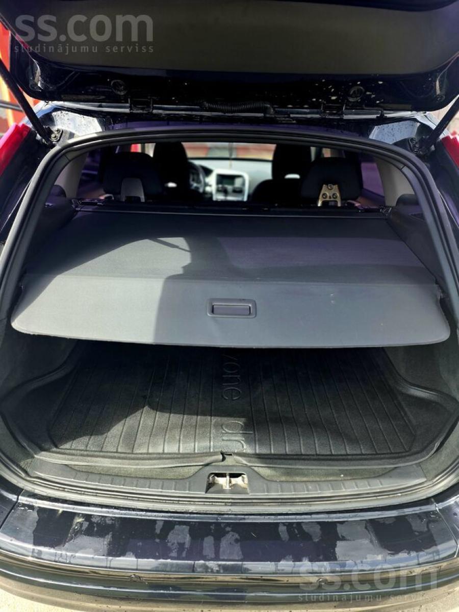 Melns Volvo XC60 2015 Rīga, ar dzinēja tilpumu 2.00 L un nobraukumu 214 tūkst. km par 15000 €, foto 10 vietnē AUTOMOTO.COM.LV