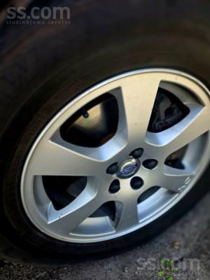 Melns Volvo XC60 2015 Rīga, ar dzinēja tilpumu 2.00 L un nobraukumu 214 tūkst. km par 15000 €, foto 12 vietnē AUTOMOTO.COM.LV
