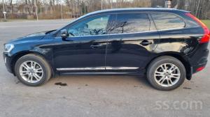Black Volvo XC60 2015 in Riga, with an engine capacity of 2.40 L and mileage of 331 thousand km for 10500 €, photo 7 on AUTOMOTO.COM.LV