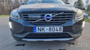 Black Volvo XC60 2015 in Riga, with an engine capacity of 2.40 L and mileage of 331 thousand km for 10500 €, photo 8 on AUTOMOTO.COM.LV