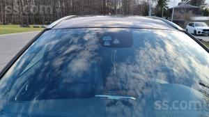 Black Volvo XC60 2015 in Riga, with an engine capacity of 2.40 L and mileage of 331 thousand km for 10500 €, photo 9 on AUTOMOTO.COM.LV