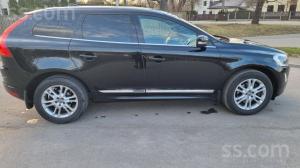 Black Volvo XC60 2015 in Riga, with an engine capacity of 2.40 L and mileage of 331 thousand km for 10500 €, photo 10 on AUTOMOTO.COM.LV