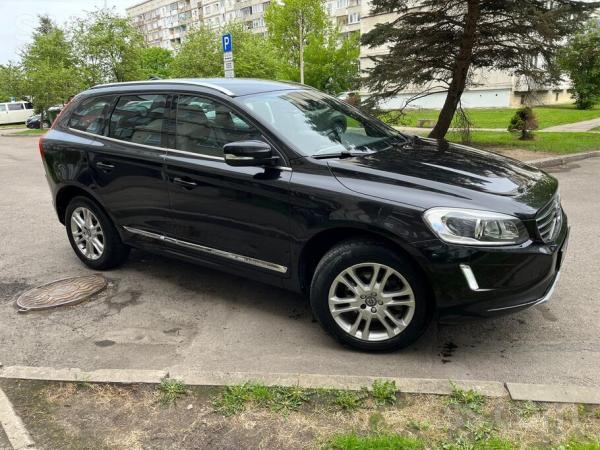 Черный Вольво ХС60 2015 в Рига, объемом двигателя 2.00 л и пробегом 181 тыс. км за 14500 €, фото 4 на AUTOMOTO.COM.LV