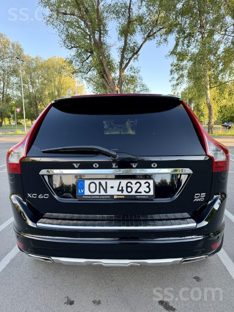 Melns Volvo XC60 2015 Rīga, ar dzinēja tilpumu 2.40 L un nobraukumu 242 tūkst. km par 15000 €, foto 4 vietnē AUTOMOTO.COM.LV