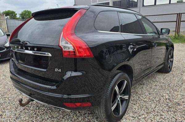 Melns Volvo XC60 2015 Kauņa, ar dzinēja tilpumu 1.98 L un nobraukumu 317 tūkst. km par 9999 €, foto 5 vietnē AUTOMOTO.COM.LV