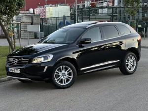 Black Volvo XC60 2015 in Riga, with an engine capacity of 2.40 L and mileage of 213 thousand km for 15000 €, photo 5 on AUTOMOTO.COM.LV