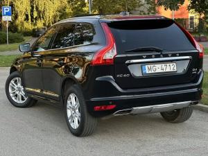 Black Volvo XC60 2015 in Riga, with an engine capacity of 2.40 L and mileage of 213 thousand km for 15000 €, photo 7 on AUTOMOTO.COM.LV