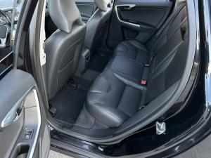 Black Volvo XC60 2015 in Riga, with an engine capacity of 2.40 L and mileage of 213 thousand km for 15000 €, photo 26 on AUTOMOTO.COM.LV