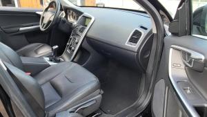 Melns Volvo XC60 2015 Rīga, ar dzinēja tilpumu 2.00 L un nobraukumu 179 tūkst. km par 7500 €, foto 10 vietnē AUTOMOTO.COM.LV