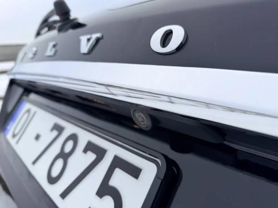 Melns Volvo XC60 2015 Rīga, ar dzinēja tilpumu 2.40 L un nobraukumu 309 tūkst. km par 12995 €, foto 6 vietnē AUTOMOTO.COM.LV