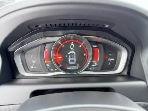 Melns Volvo XC60 2015 Rīga, ar dzinēja tilpumu 2.40 L un nobraukumu 309 tūkst. km par 12995 €, foto 19 vietnē AUTOMOTO.COM.LV