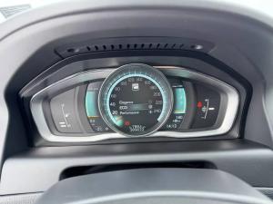 Melns Volvo XC60 2015 Rīga, ar dzinēja tilpumu 2.40 L un nobraukumu 309 tūkst. km par 12995 €, foto 21 vietnē AUTOMOTO.COM.LV
