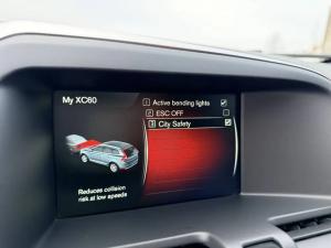 Melns Volvo XC60 2015 Rīga, ar dzinēja tilpumu 2.40 L un nobraukumu 309 tūkst. km par 12995 €, foto 26 vietnē AUTOMOTO.COM.LV