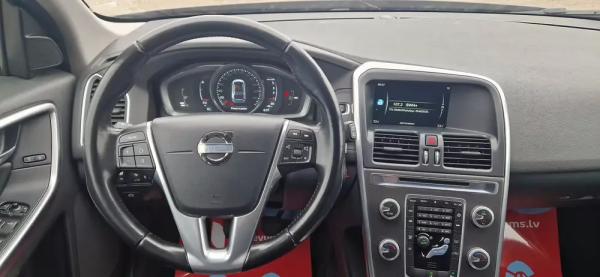 Black Volvo XC60 2015 in Daugavpils, with an engine capacity of 2.00 L and mileage of 231 thousand km for 10950 €, photo 10 on AUTOMOTO.COM.LV