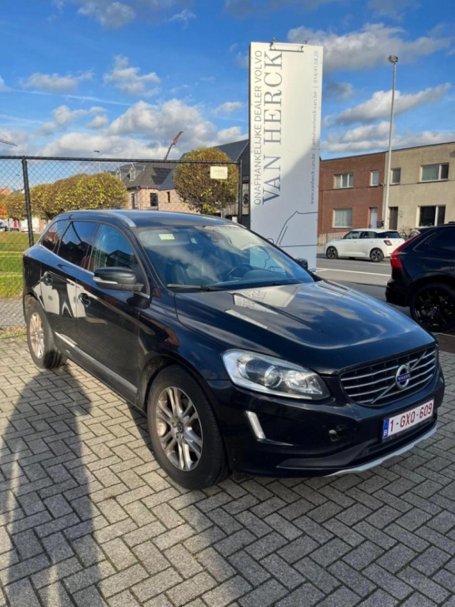 Melns Volvo XC60 2015 Rīga, ar dzinēja tilpumu 2.40 L un nobraukumu 299 tūkst. km par 12995 €, foto 1 vietnē AUTOMOTO.COM.LV
