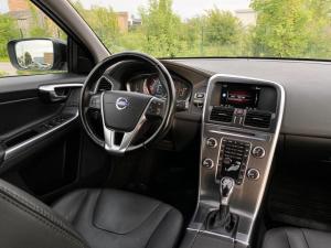 Melns Volvo XC60 2015 Rīga, ar dzinēja tilpumu 2.40 L un nobraukumu 262 tūkst. km par 14350 €, foto 5 vietnē AUTOMOTO.COM.LV