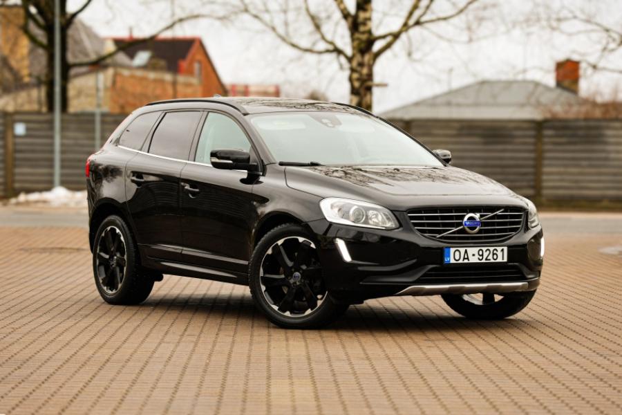 Melns Volvo XC60 2015 Rīga, ar dzinēja tilpumu 2.40 L un nobraukumu 262 tūkst. km par 14350 €, foto 7 vietnē AUTOMOTO.COM.LV