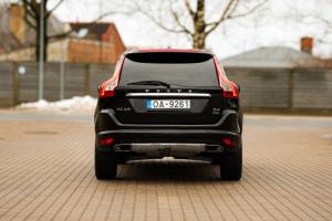Melns Volvo XC60 2015 Rīga, ar dzinēja tilpumu 2.40 L un nobraukumu 262 tūkst. km par 14350 €, foto 12 vietnē AUTOMOTO.COM.LV