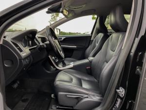 Melns Volvo XC60 2015 Rīga, ar dzinēja tilpumu 2.40 L un nobraukumu 262 tūkst. km par 14350 €, foto 16 vietnē AUTOMOTO.COM.LV