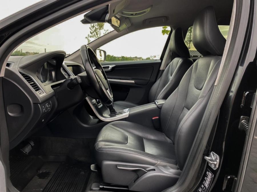 Melns Volvo XC60 2015 Rīga, ar dzinēja tilpumu 2.40 L un nobraukumu 262 tūkst. km par 14350 €, foto 16 vietnē AUTOMOTO.COM.LV