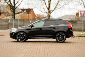 Melns Volvo XC60 2015 Rīga, ar dzinēja tilpumu 2.40 L un nobraukumu 262 tūkst. km par 14350 €, foto 17 vietnē AUTOMOTO.COM.LV