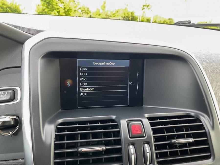 Melns Volvo XC60 2015 Rīga, ar dzinēja tilpumu 2.40 L un nobraukumu 262 tūkst. km par 14350 €, foto 35 vietnē AUTOMOTO.COM.LV